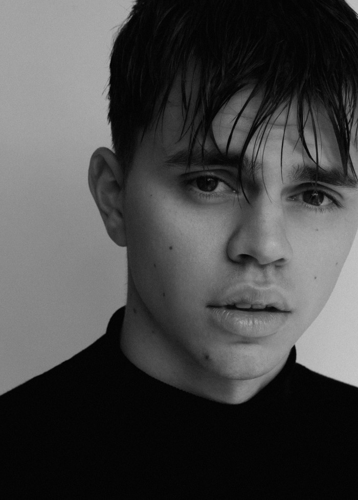 INTRODUCING CHARLIE HILL / Fashion magazine: @ThePinkPrincemagazine