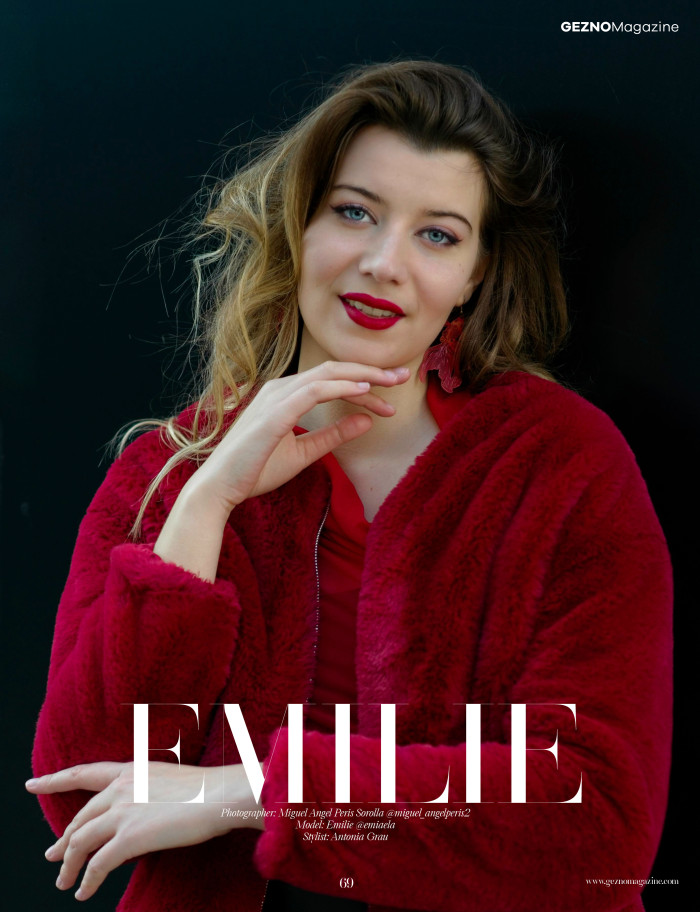 MODELO: EMILIE / Photographer: @miquelaperis